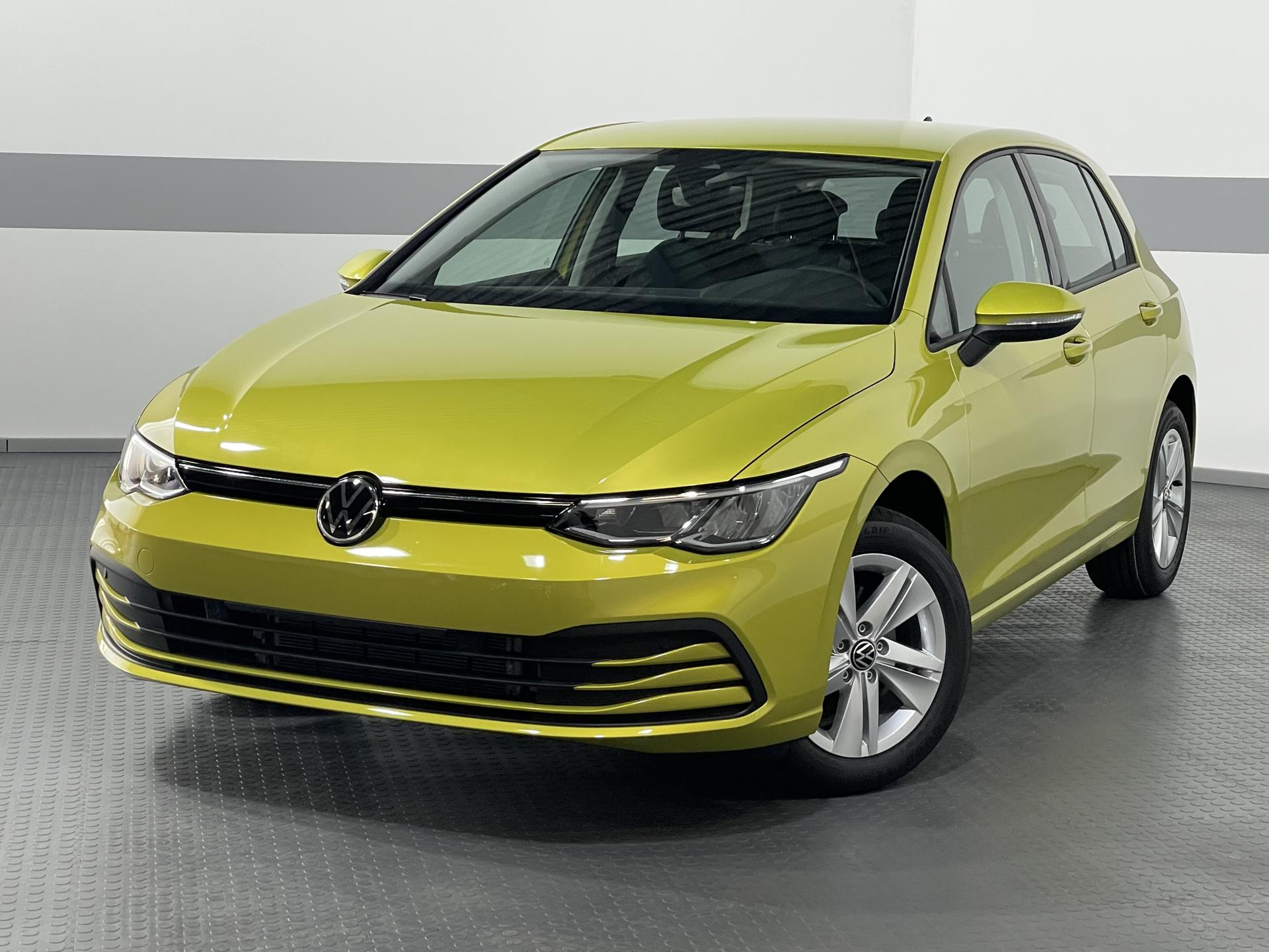 Volkswagen Golf Life Plus LED ACC ActiveInfoDisplay RFK ParkPilot 