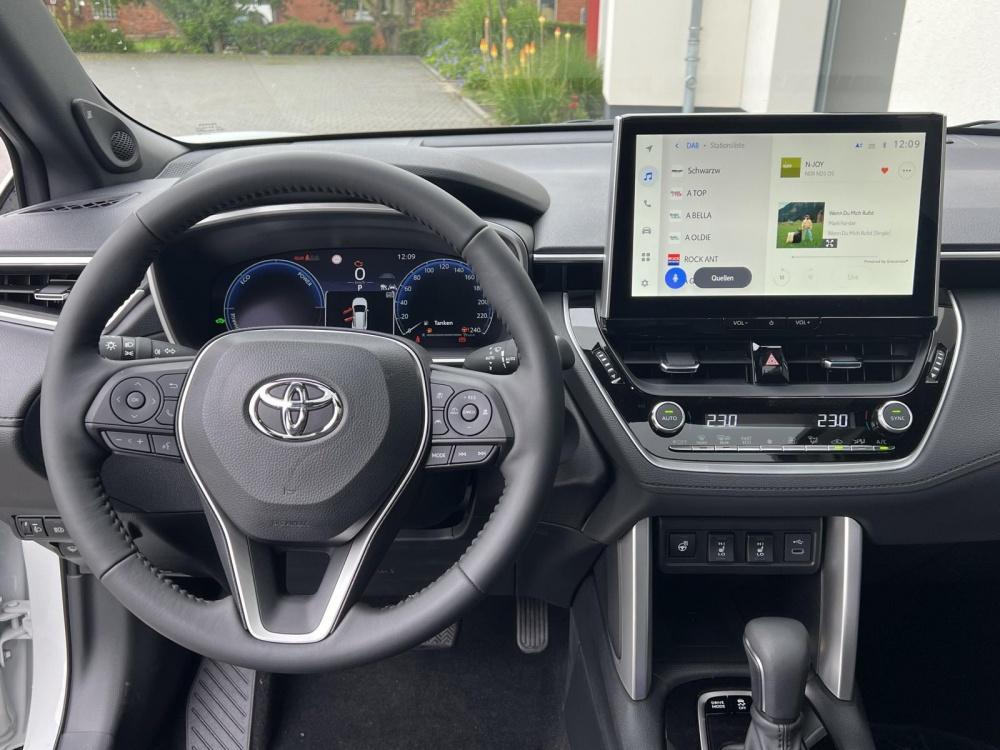 Toyota Corolla Cross Elegant Executive 2,0 Hybrid AWD-i | EU-Neuwagen ...