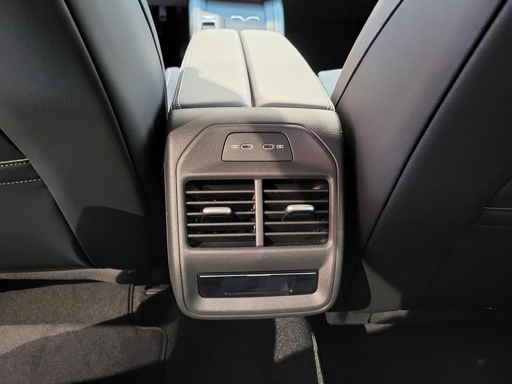 Volkswagen Passat Variant B9 Business 2,0 TDI SCR 110 kW 7-Gang ...