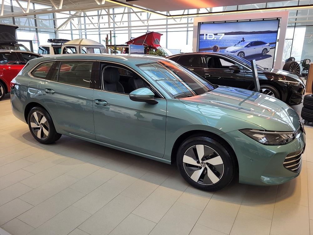 Volkswagen Passat Variant B9 Business 2,0 TDI SCR 110 kW 7-Gang ...