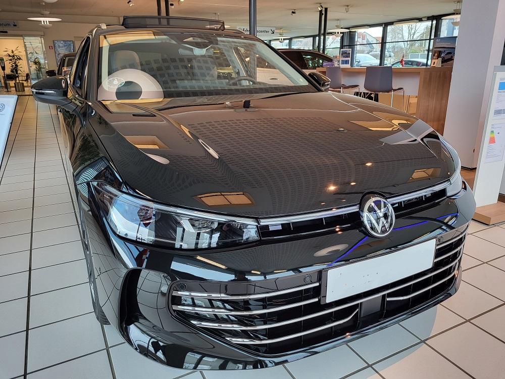 Volkswagen Passat Variant B9 Elegance 2,0 TDI SCR 110 kW 7-Gang ...