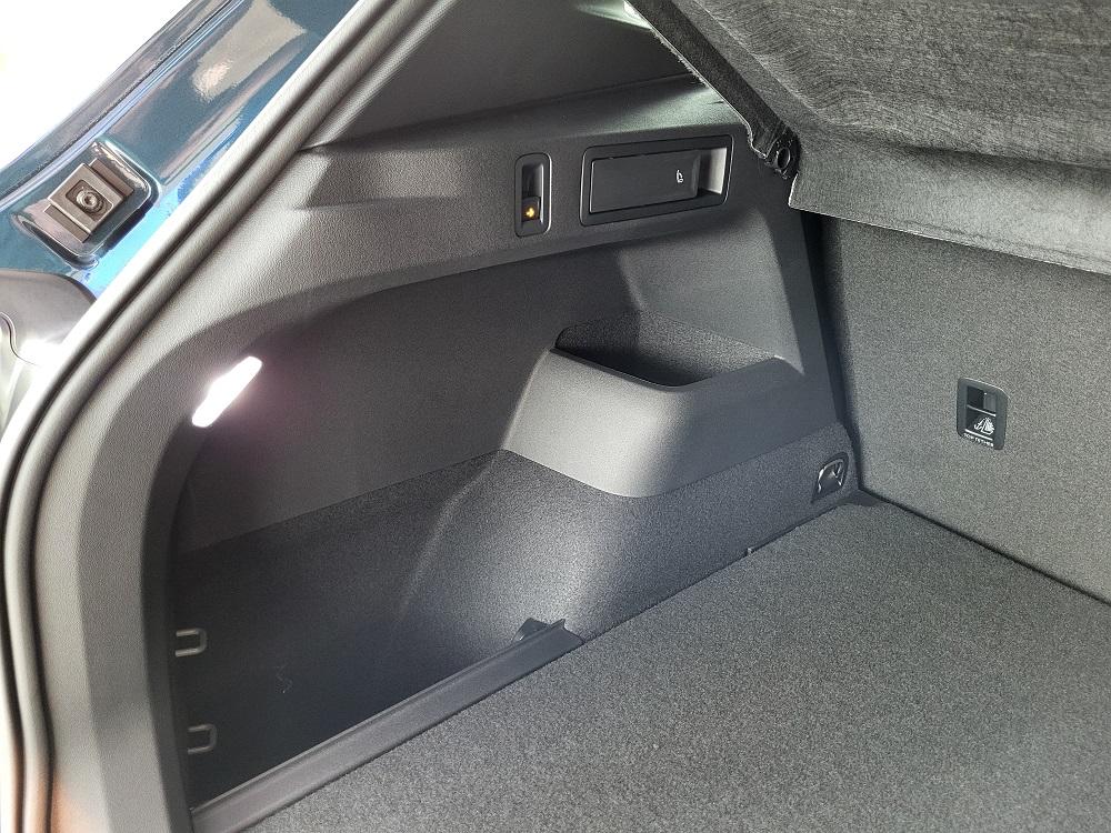 Volkswagen Tiguan R-Line 1,5 eTSI 110 kW 7-Gang-Doppelkupplungsgetriebe ...