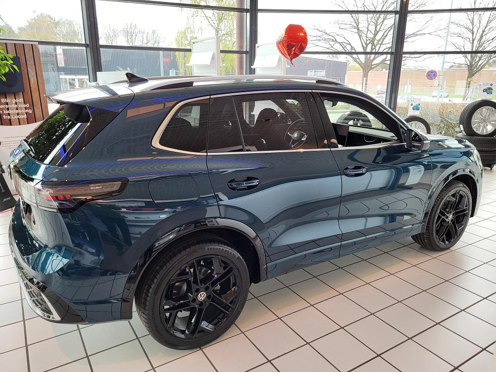 Volkswagen Tiguan R-Line 1,5 eTSI 110 kW 7-Gang-Doppelkupplungsgetriebe ...