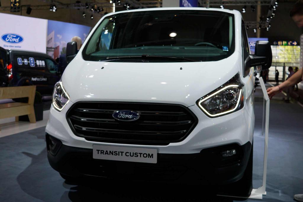 der neue Ford Transit Custom Doppelkabine - Blog EU Autovertrieb ...