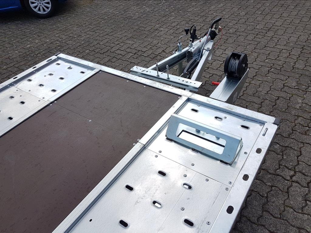 TEMA Temared Carkeeper 4520/2 S 2,7t Autotransporter Siebdruckboden ...