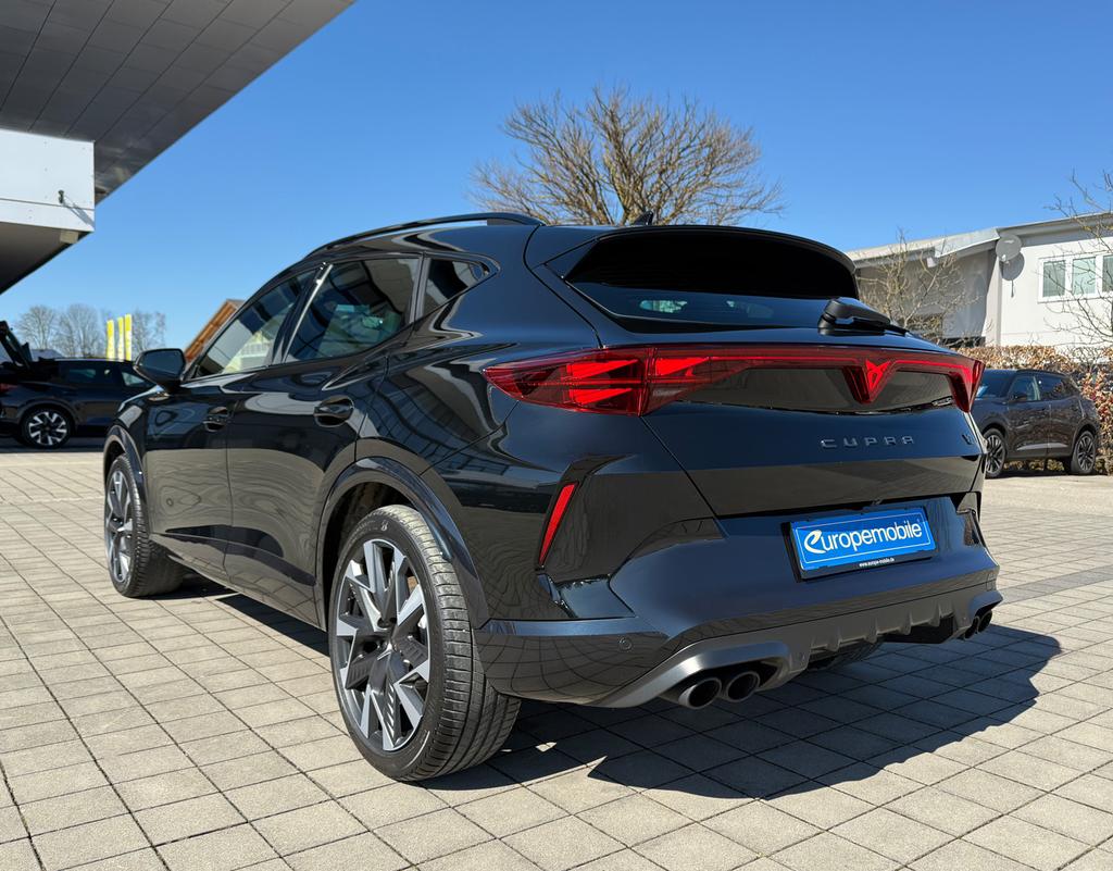 Cupra Formentor VZ 2.0 TSI 333 DSG 4Drive (Lager) LED/PANO/WINTER/EDGE ...
