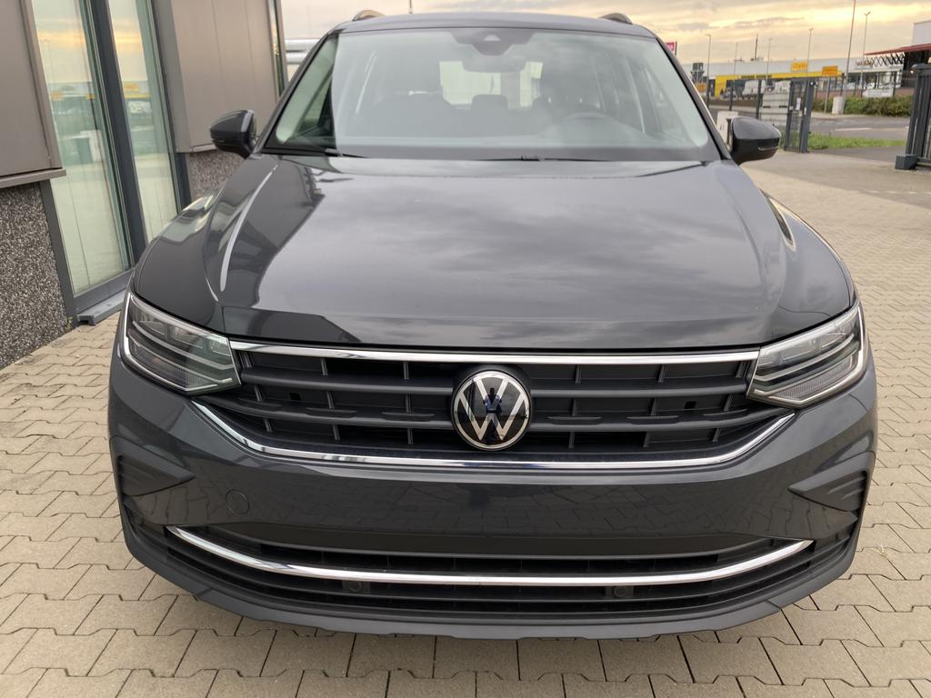 Volkswagen Tiguan "Life" 1.5 TSI 130PS, Urano-Grau, App-Connect ...