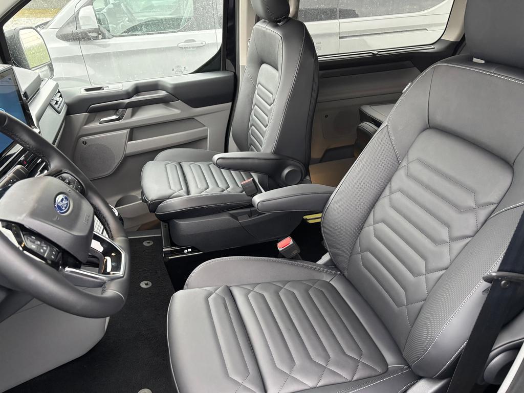 Ford Tourneo Custom Titanium 2.0 TDCi 136PS AUTOMATIK L2 (LANGER ...