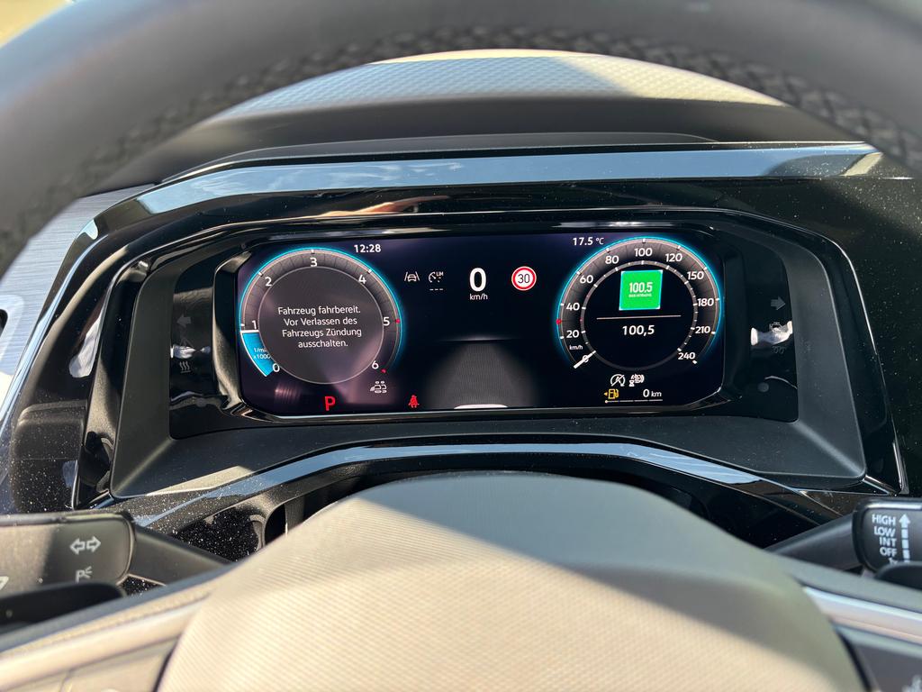 Volkswagen T7 California Beach Camper 1.5 eHybrid (Plug-In-Hybrid ...