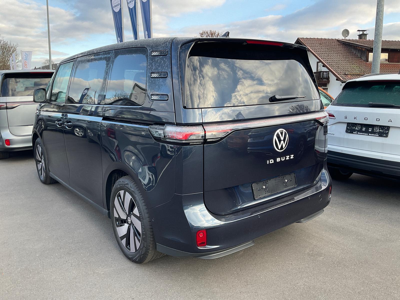 Volkswagen ID. BUZZ ID.Buzz Pro 150kW, AHK, Open&Close, Assistenzpaket ...