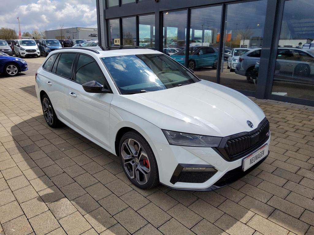 Skoda Octavia Combi 1.4 TSI iV DSG RS Pano / ACC Hybrid Benzin Moon ...