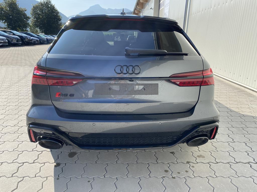 Audi RS6 Avant 4.0 quattro performance Keramik,22" LM,Pano,Standh ...
