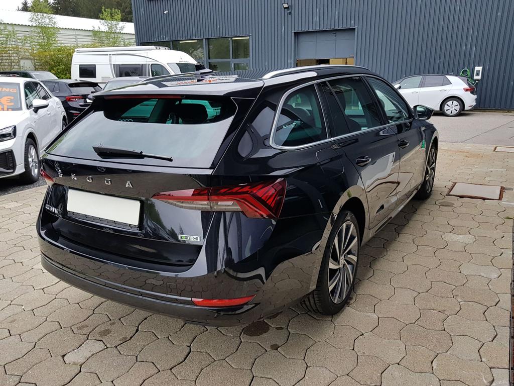 Octavia Selection 1,5 eTSI 110KW AHK, SHZ, Navi, Matrix, Kamera, 18 ...