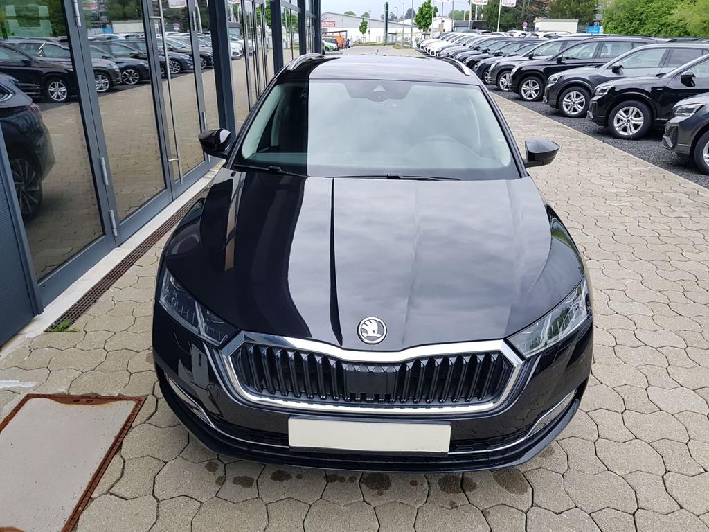 Octavia Selection 1,5 eTSI 110KW AHK, SHZ, Navi, Matrix, Kamera, 18 ...