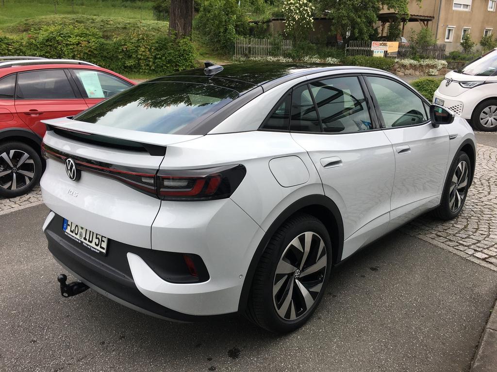 Volkswagen ID.5 150 kW Pro Performance Basis mit Infotainment-Paket ...