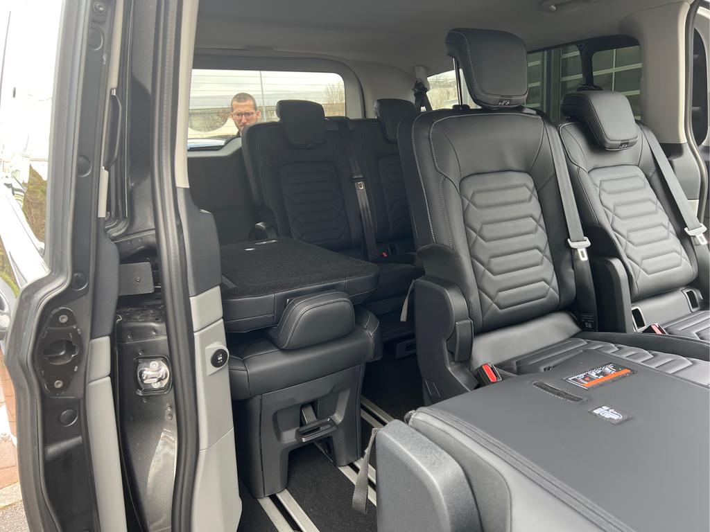 Ford Tourneo Custom 320 L2 Titanium FWD 2.0 EcoBlue