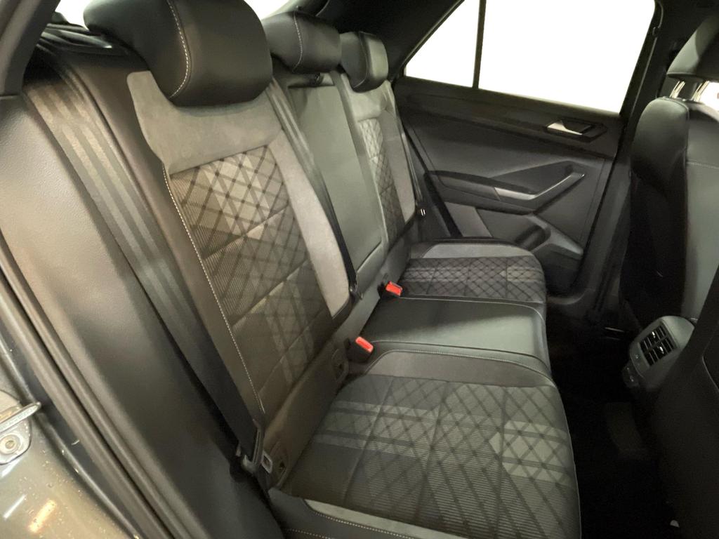 Volkswagen T-Roc R-Line Edition 1.5 TSI 150PS/110KW DSG 2025 *+18" Alu ...